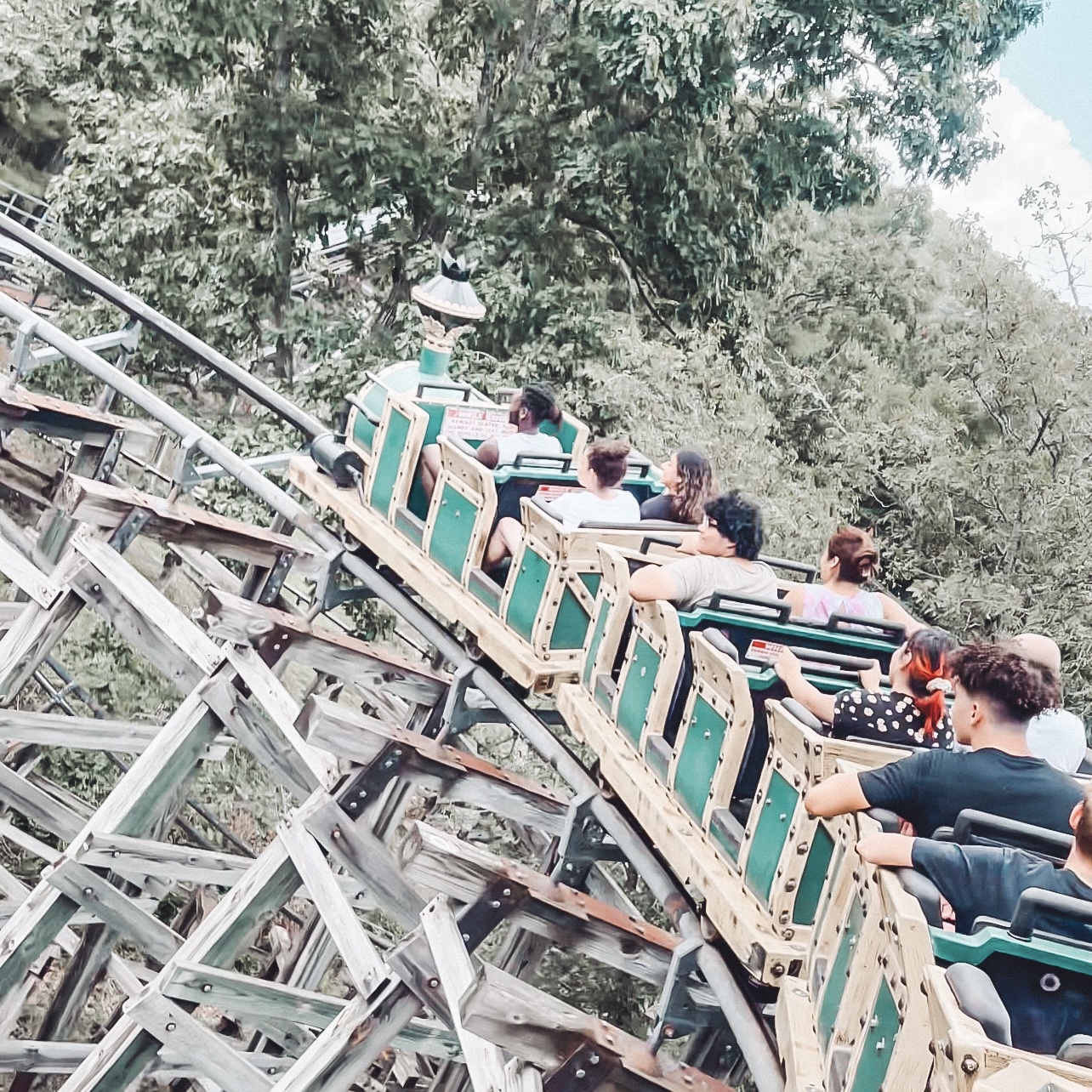 magic-springs-theme-park-hot-springs